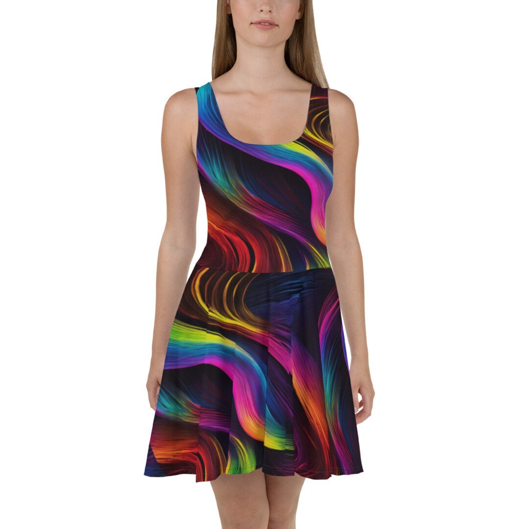 Dress With a Wow Effect Great Neon-colored Curved Lines That Flatter ...