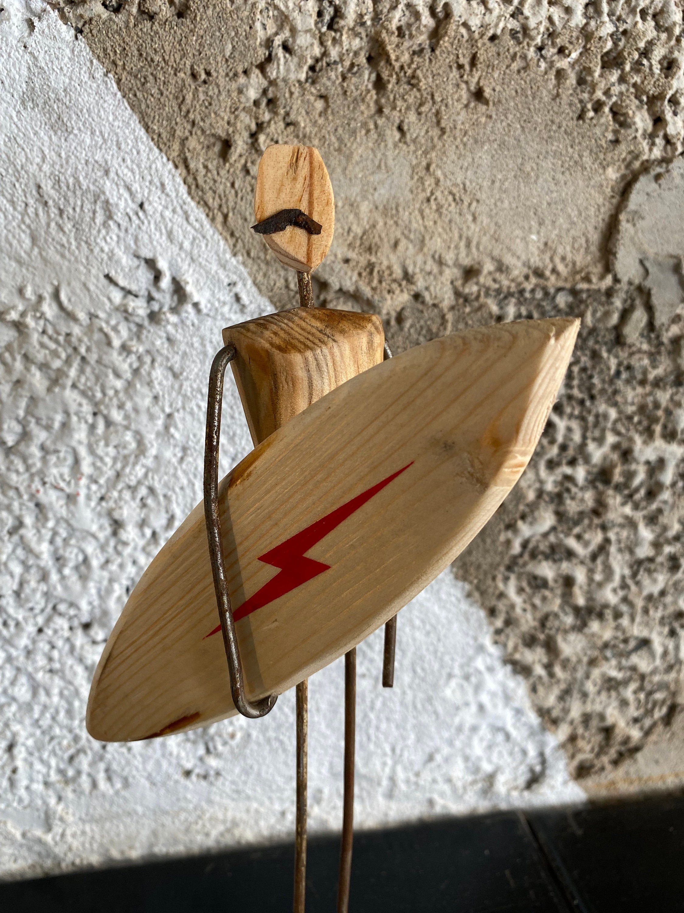 70 Surfista, Statua Icona Del Surf - Scultura Vintage Di Surf ...