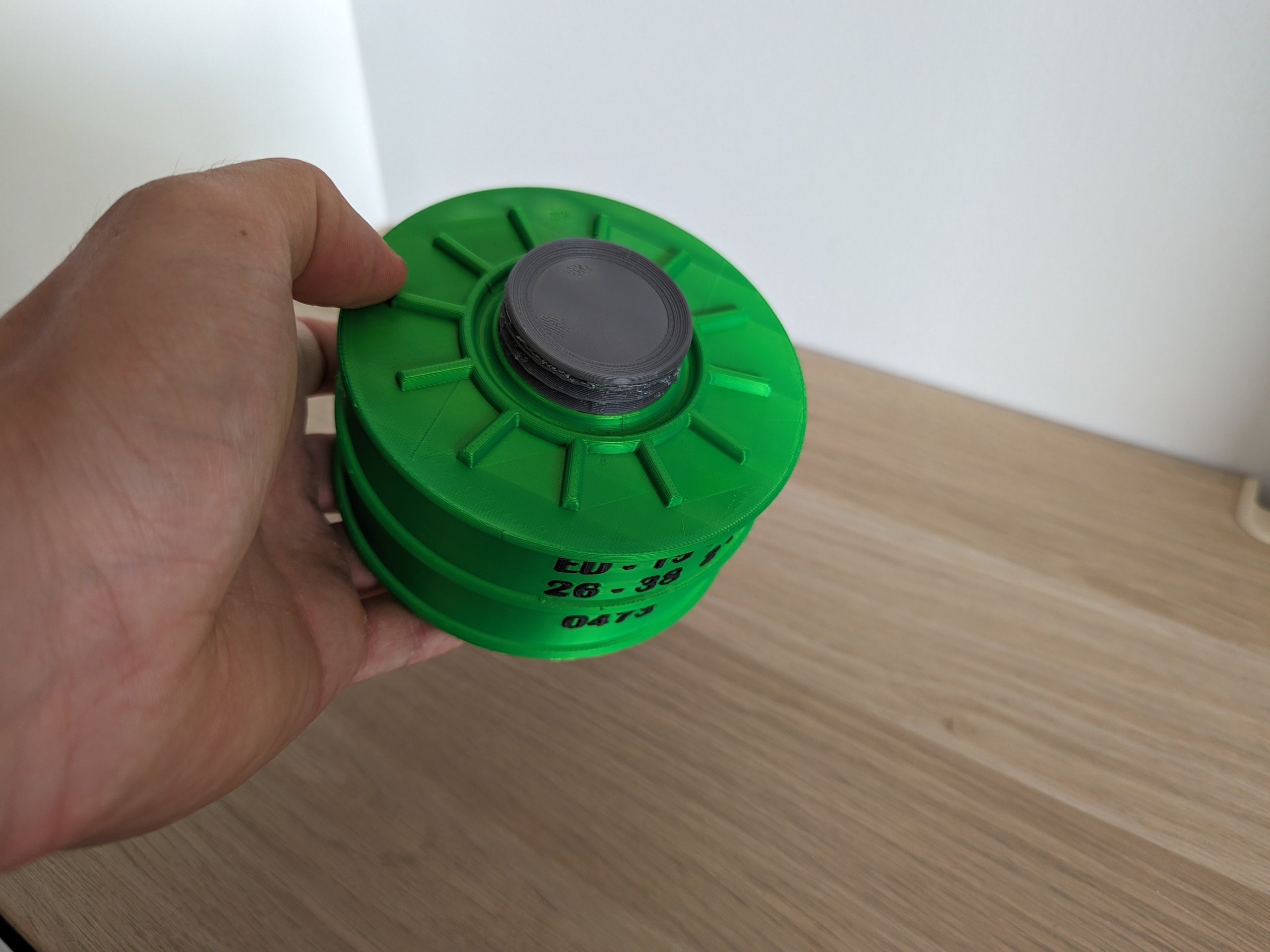 Escape From Tarkov & STALKER Inspired 3d-printed Gas Mask Filter Loot ...