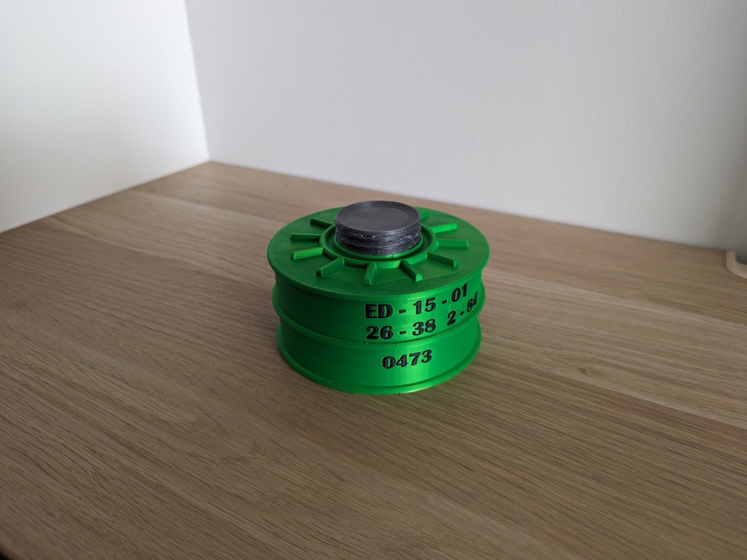 Escape From Tarkov & STALKER Inspired 3d-printed Gas Mask Filter Loot ...