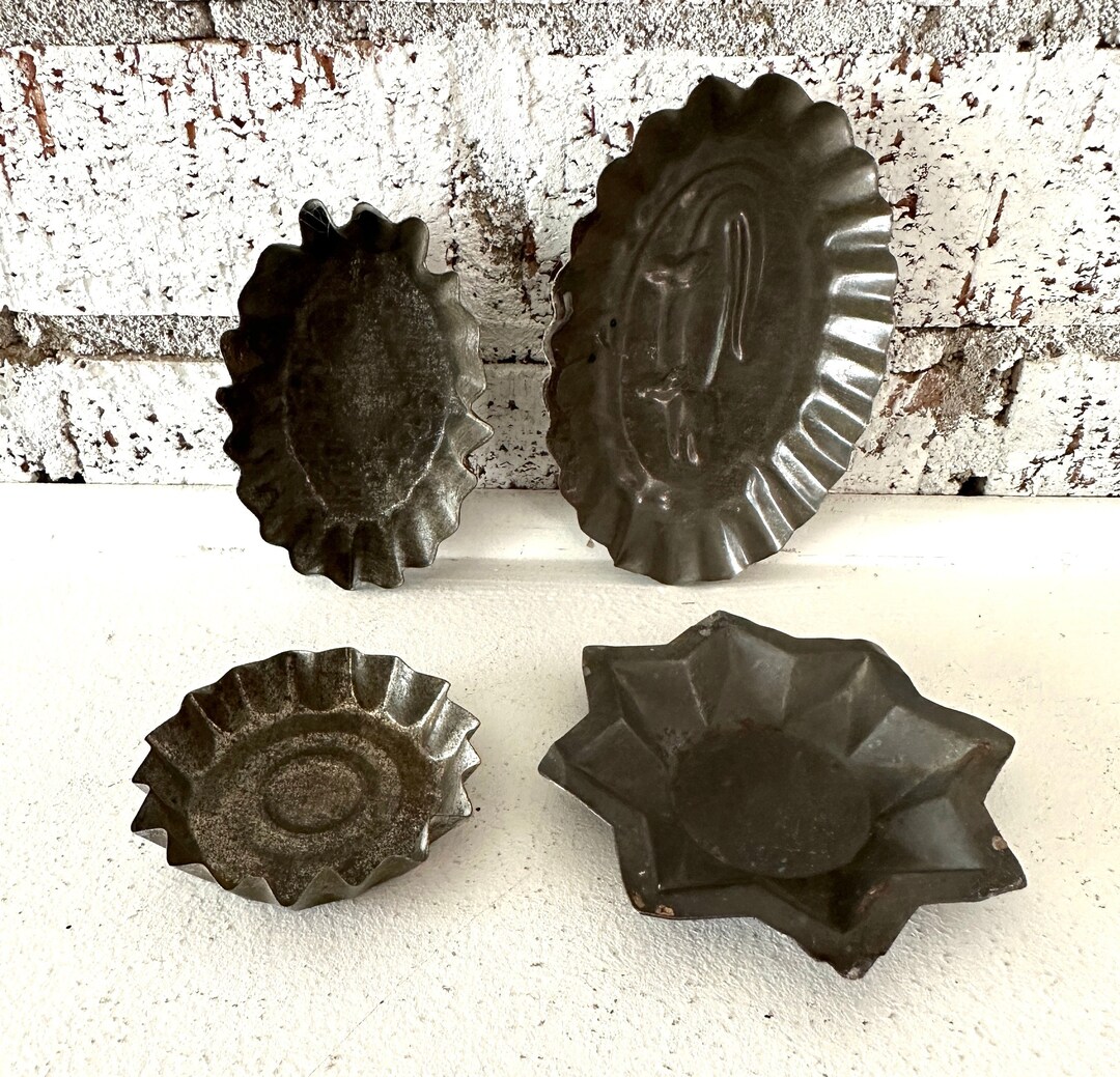 Vintage Tin Miniature Molds, Assortment of Candy, Sugar, Tart, Jello ...