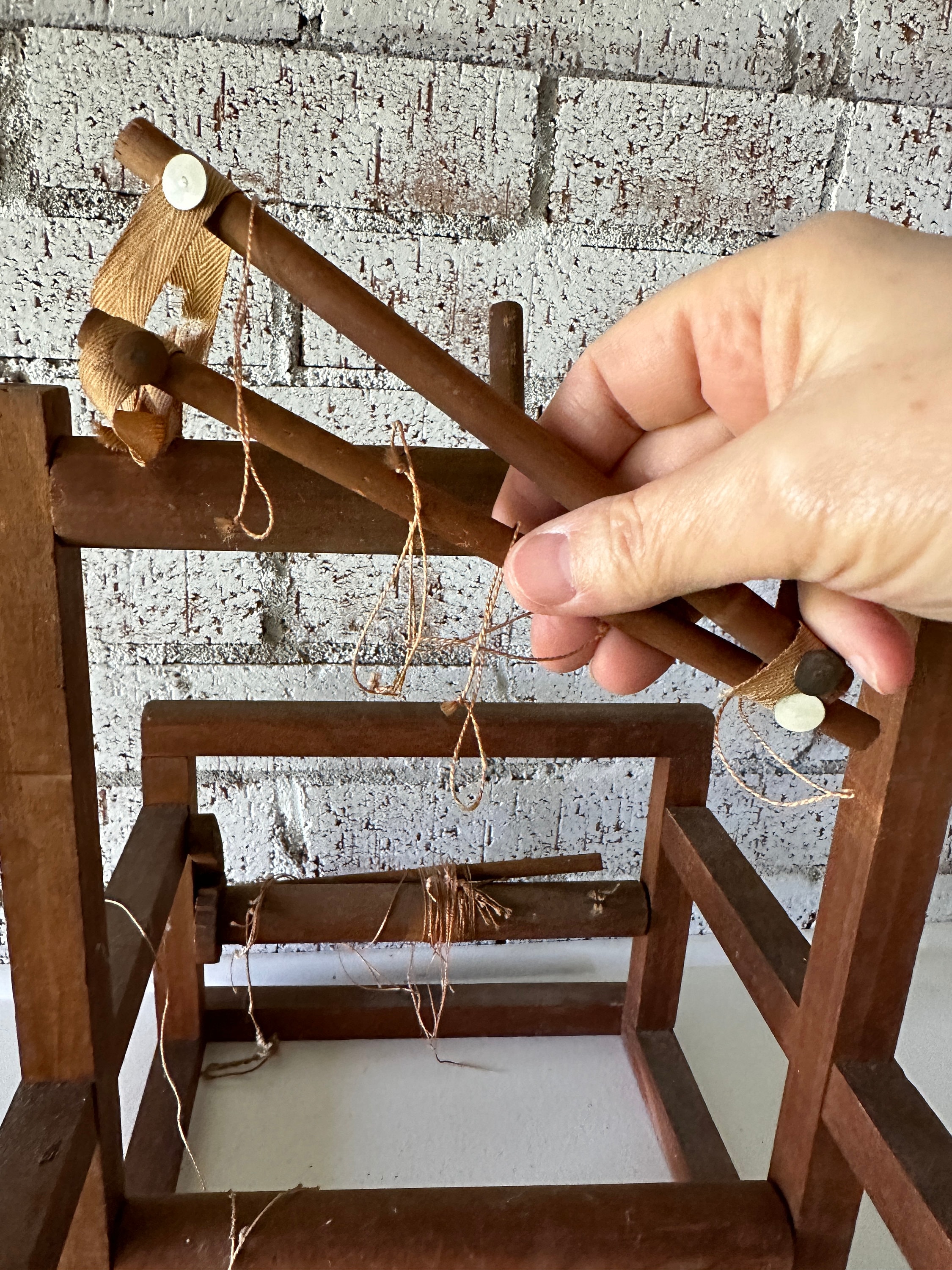 Antique Ostlind Miniature Loom, Child's Loom, Primitive Tabletop Wood ...