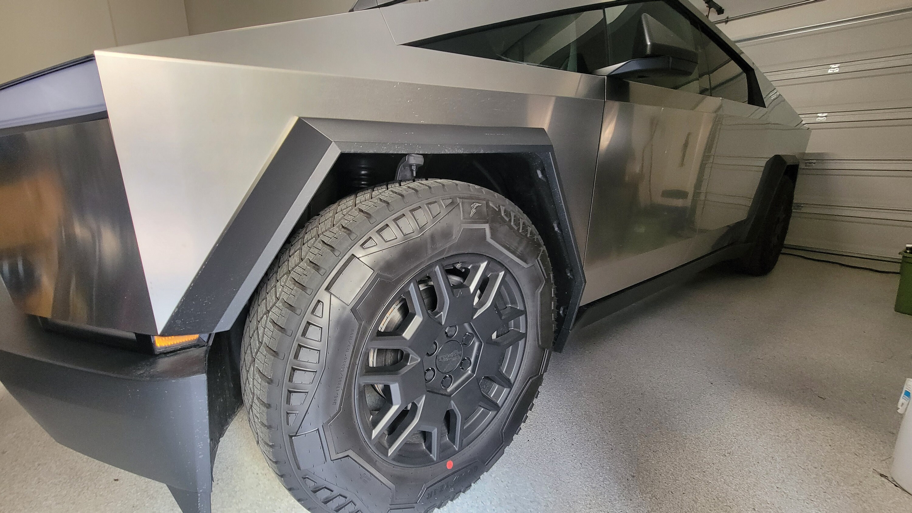 Tesla Cybertruck Wheel Center Caps & Wheel Lug Nut Cover Caps - Etsy