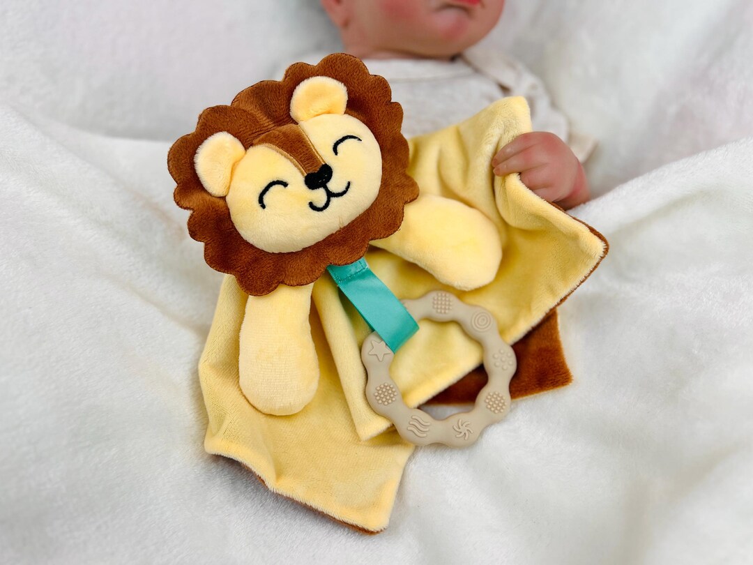 Lennox the Lion: Plush Teething Toy Security Blanket - Safari Themed ...