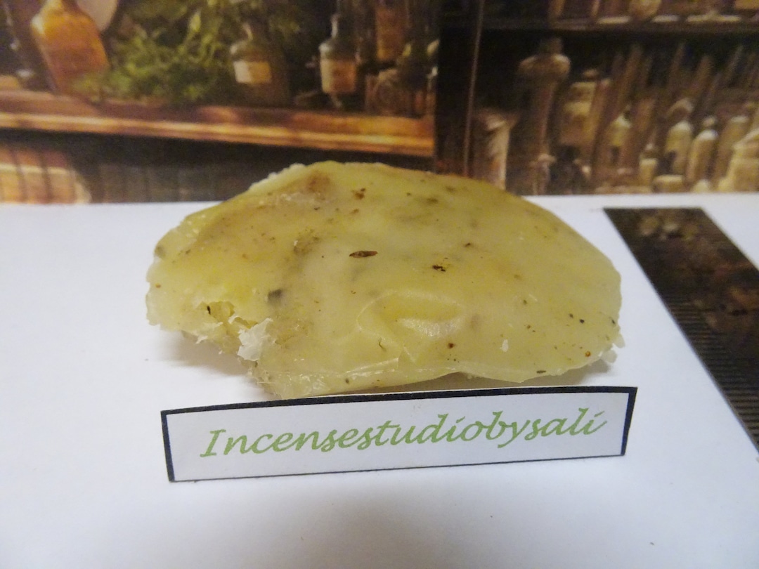 Elemi Resin Gum, High Quality Canarium Luzonicum, Manila Elemi Incense ...