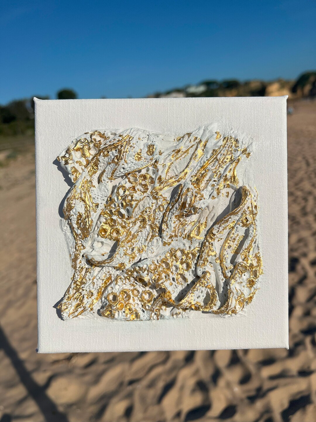 3D Golden Living-fluid Transformation Wall Sculpture - Gold and White ...