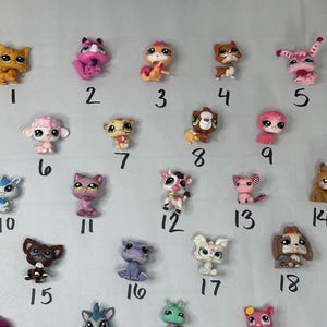 Littlest Pet Shop LPS Figurines Animals Fish Birds Reptiles Colorful ...