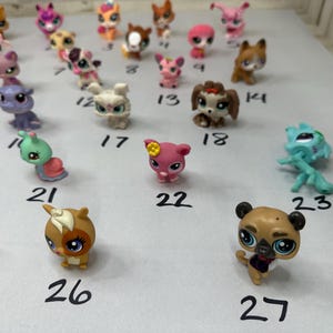 Littlest Pet Shop LPS Figurines Animals Fish Birds Reptiles Colorful Cake Toppers Decorative ...