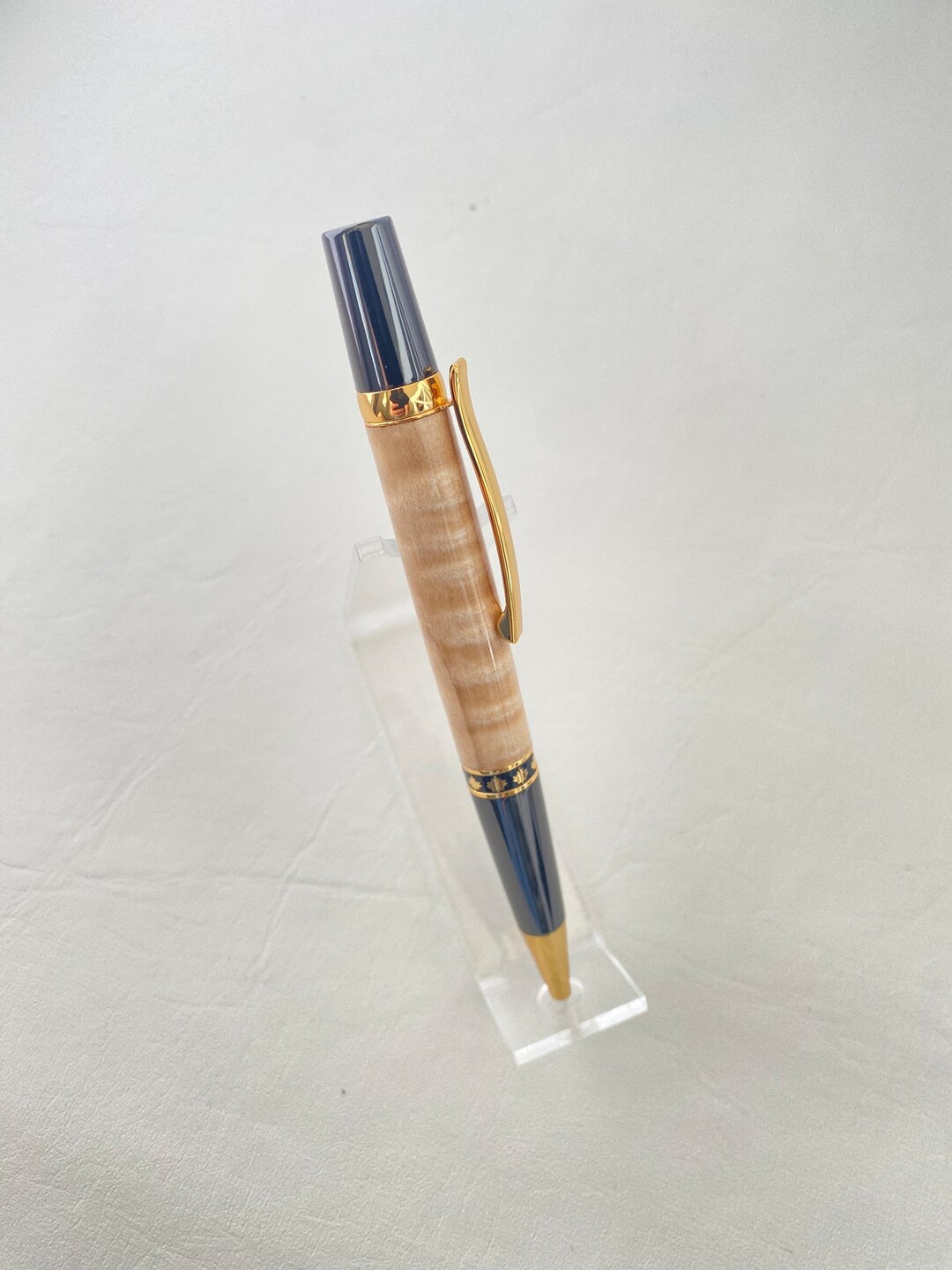 Maple Leaf Pen. Curly Maple Wood. Heavy Pen Made of Olive Wood With ...