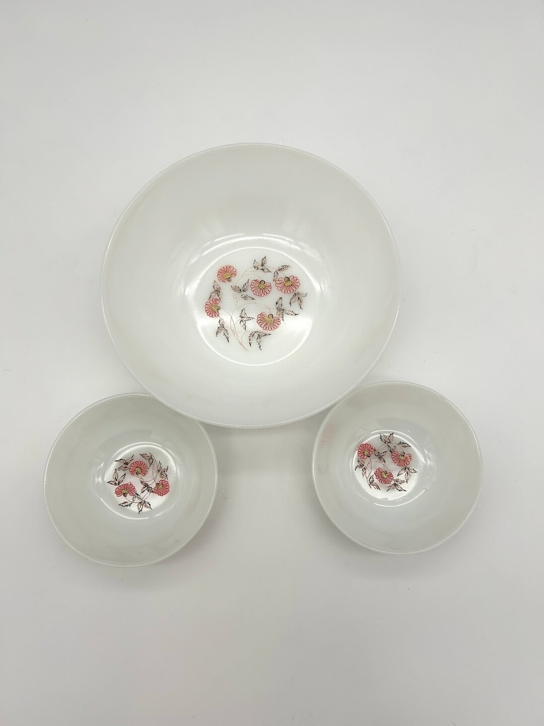 Fire King Bowls Fleurette Pattern - Etsy