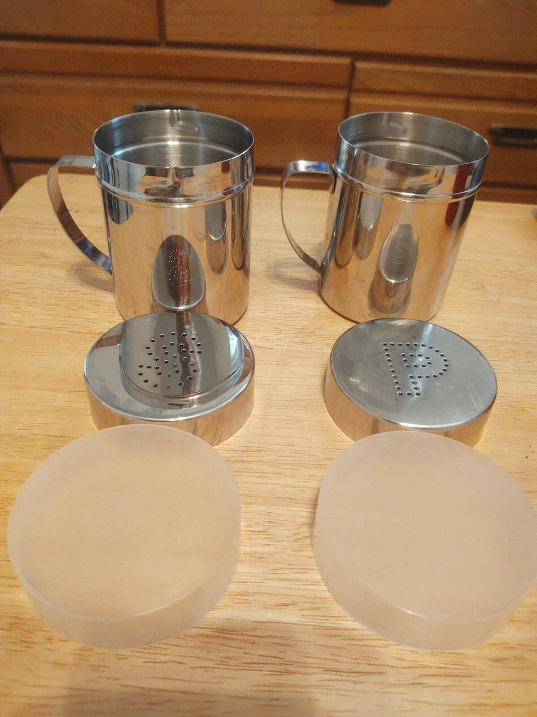 Shiny Aluminum Salt Pepper Shakers Plastic Caps Handles Twist-on Lids ...