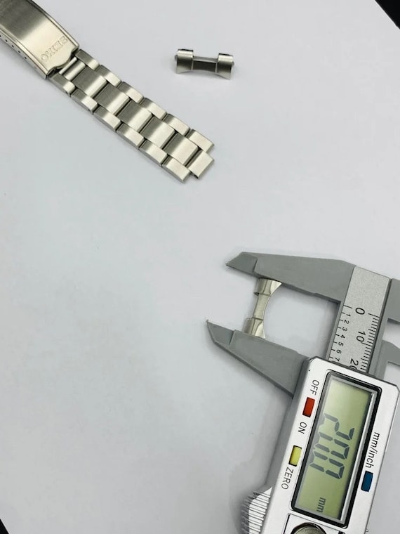 20mm Seiko curved lugs stainless steel gents watch st… - Gem