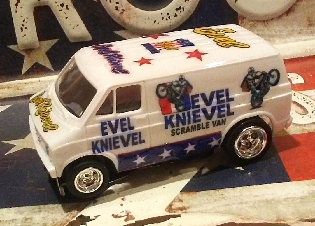 Custom Made Slot Car Evel Knievel Scramble Van Dodge Tradesman Van New ...