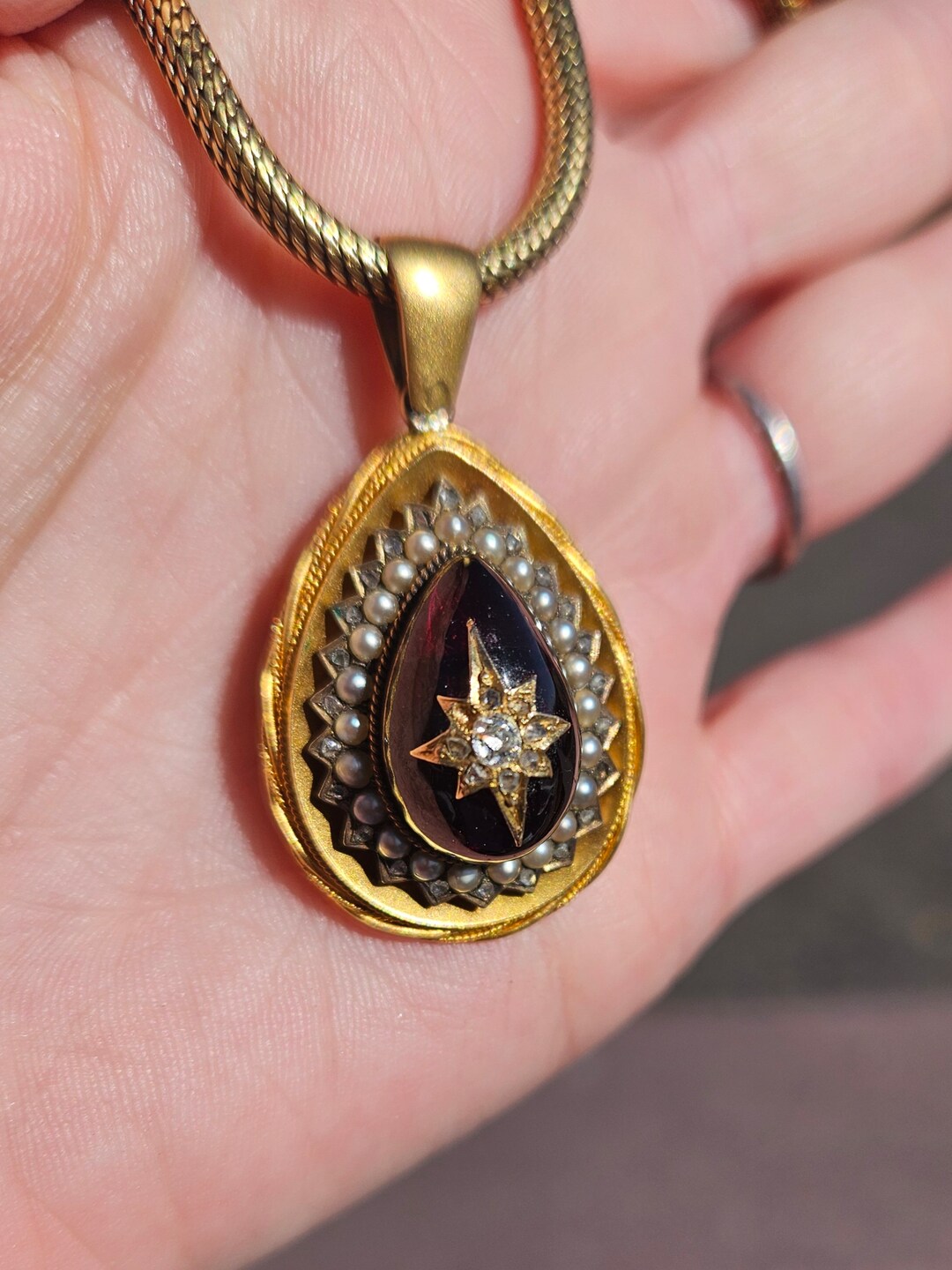 Antique Victorian Carbuncle Garnet Set With Rose Cut Diamond Star and ...