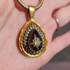 Antique Victorian Carbuncle Garnet Set With Rose Cut Diamond Star and ...