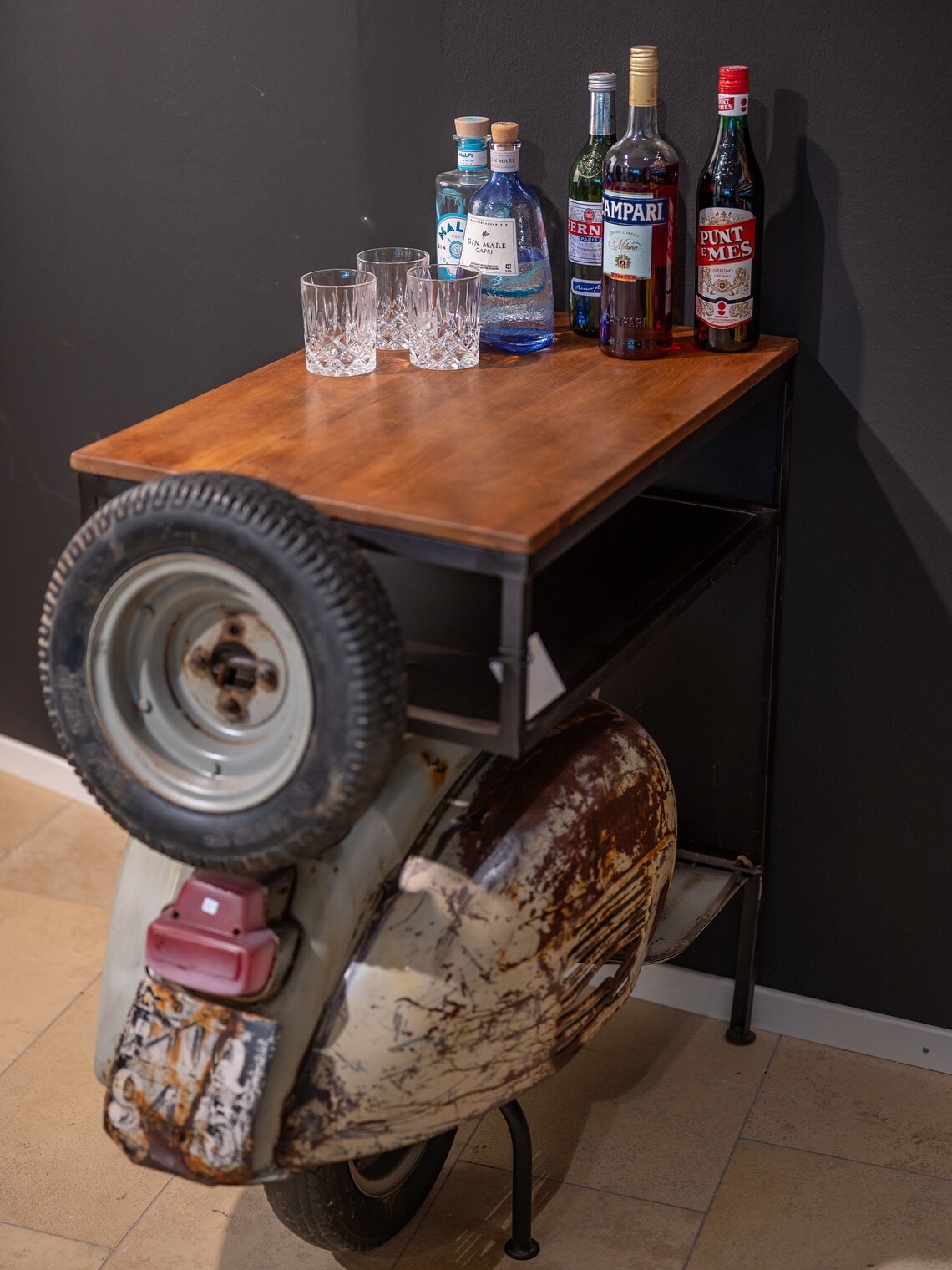 Vespa Bartisch, Upcycled Möbel, Vintage Vespa,Einzigartiger Tisch ...