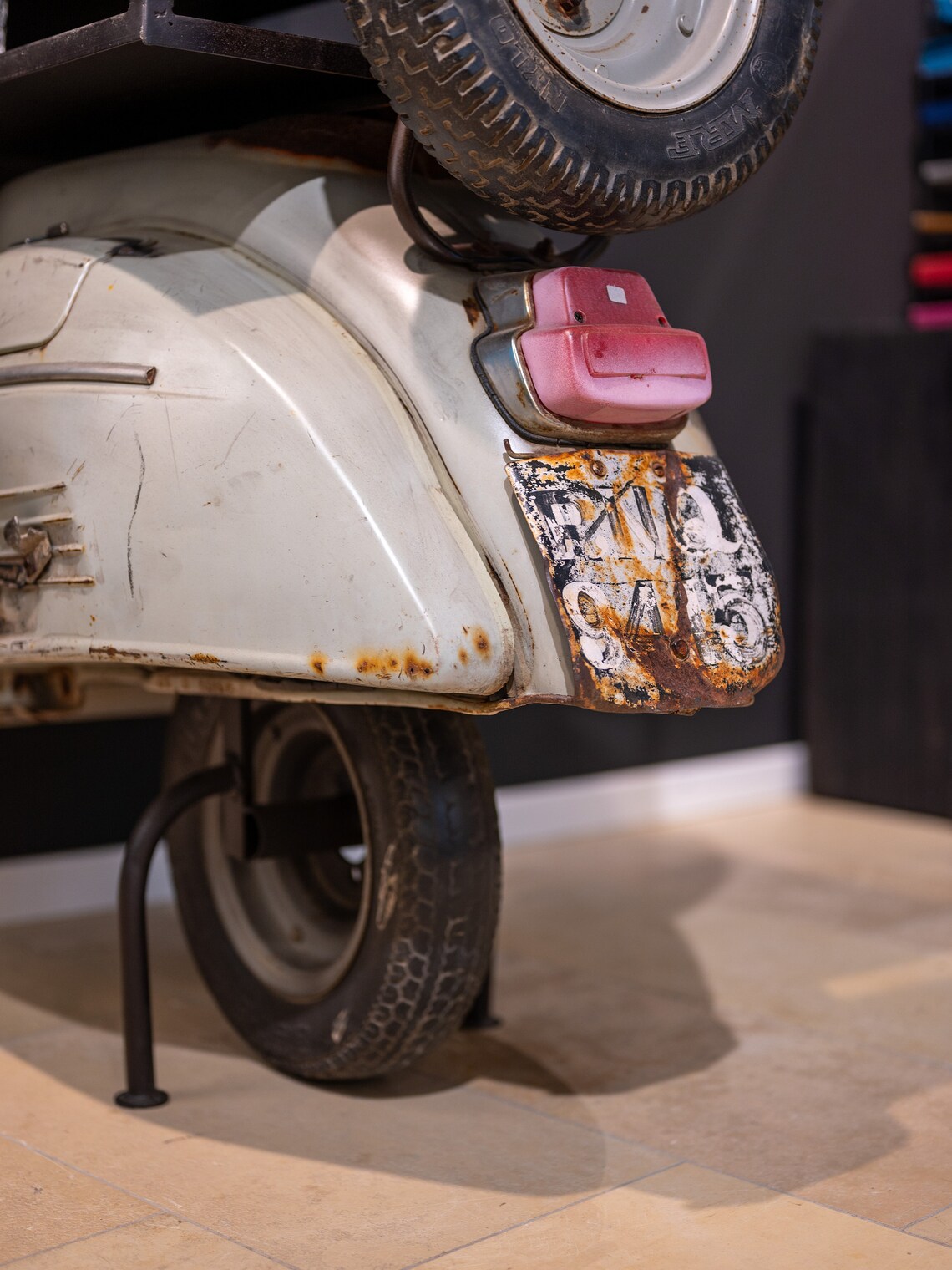 Vespa Bartisch, Upcycled Möbel, Vintage Vespa,Einzigartiger Tisch ...