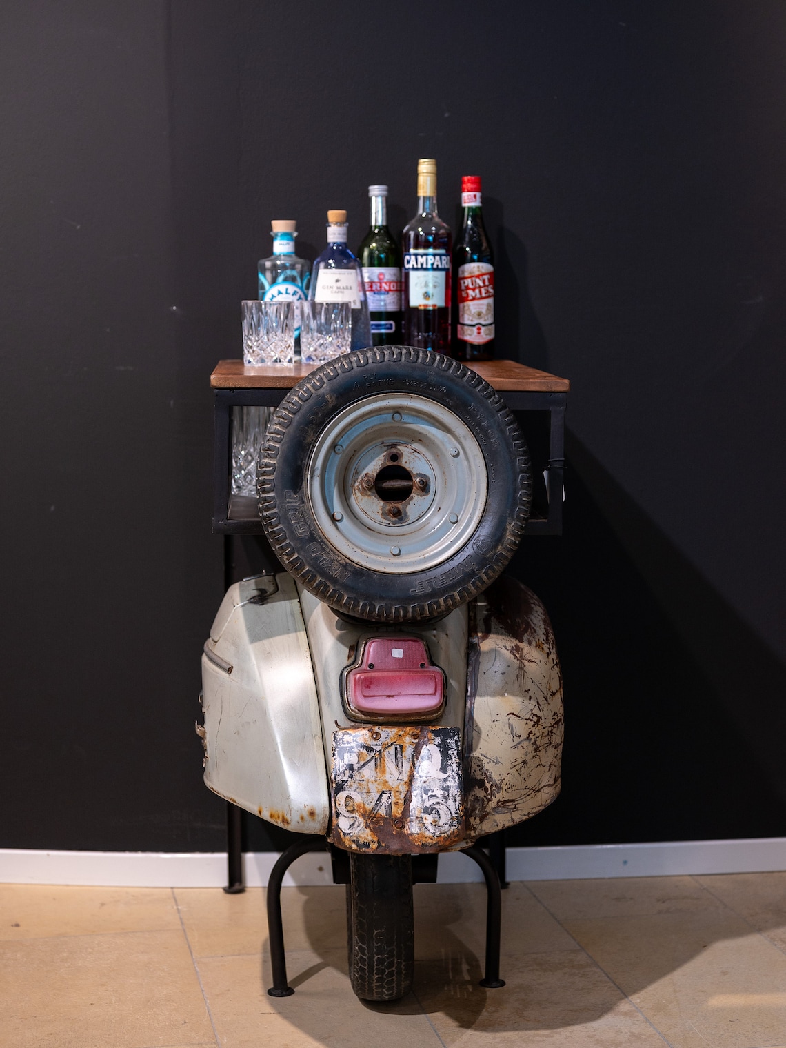 Vespa Bartisch, Upcycled Möbel, Vintage Vespa,Einzigartiger Tisch ...