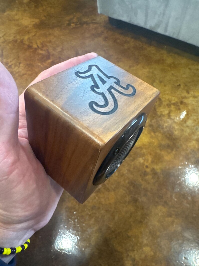University of Alabama SOLID Walnut / Laser Etched Bluetooth Wireless ...