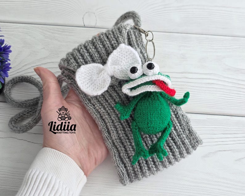 Phone Pouch Knitting Pattern With Funny Frog Keychain SET Charm ...