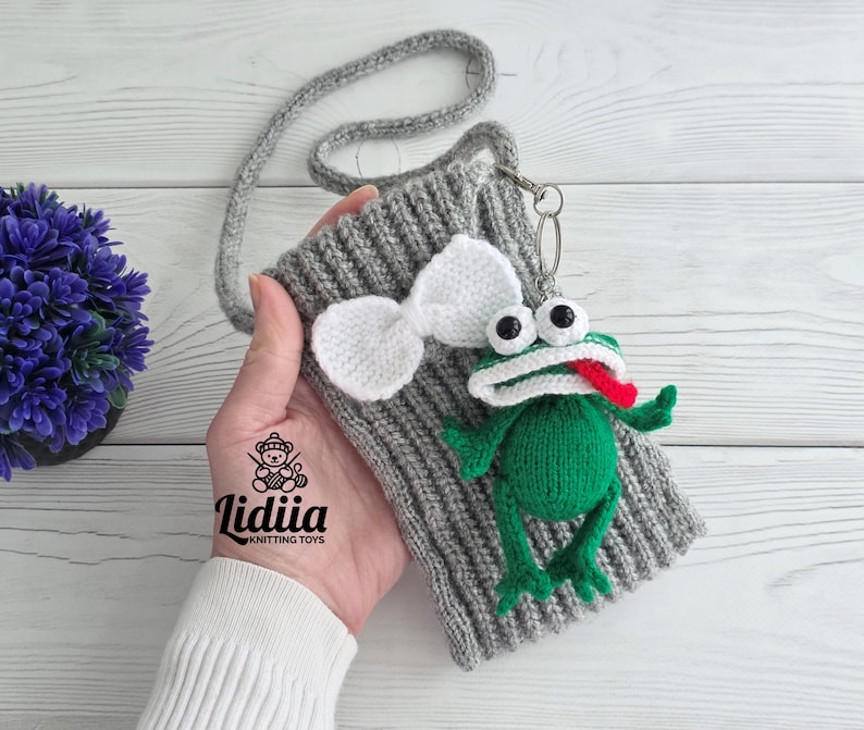 Phone Pouch Knitting Pattern With Funny Frog Keychain SET Charm ...