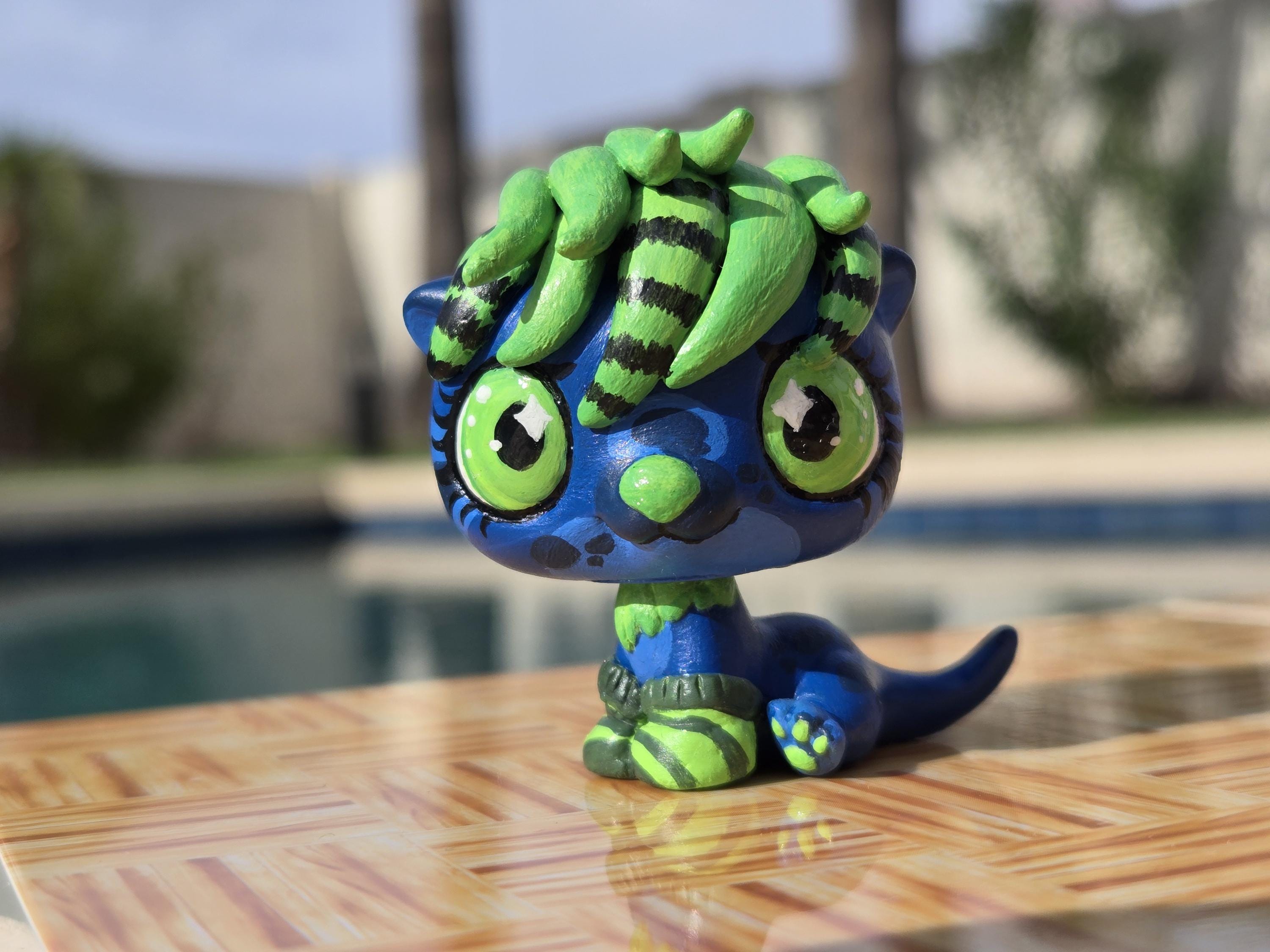 LPS Littlest Pet Shop Custom OOAK Emo Scene Punk Otter - Etsy