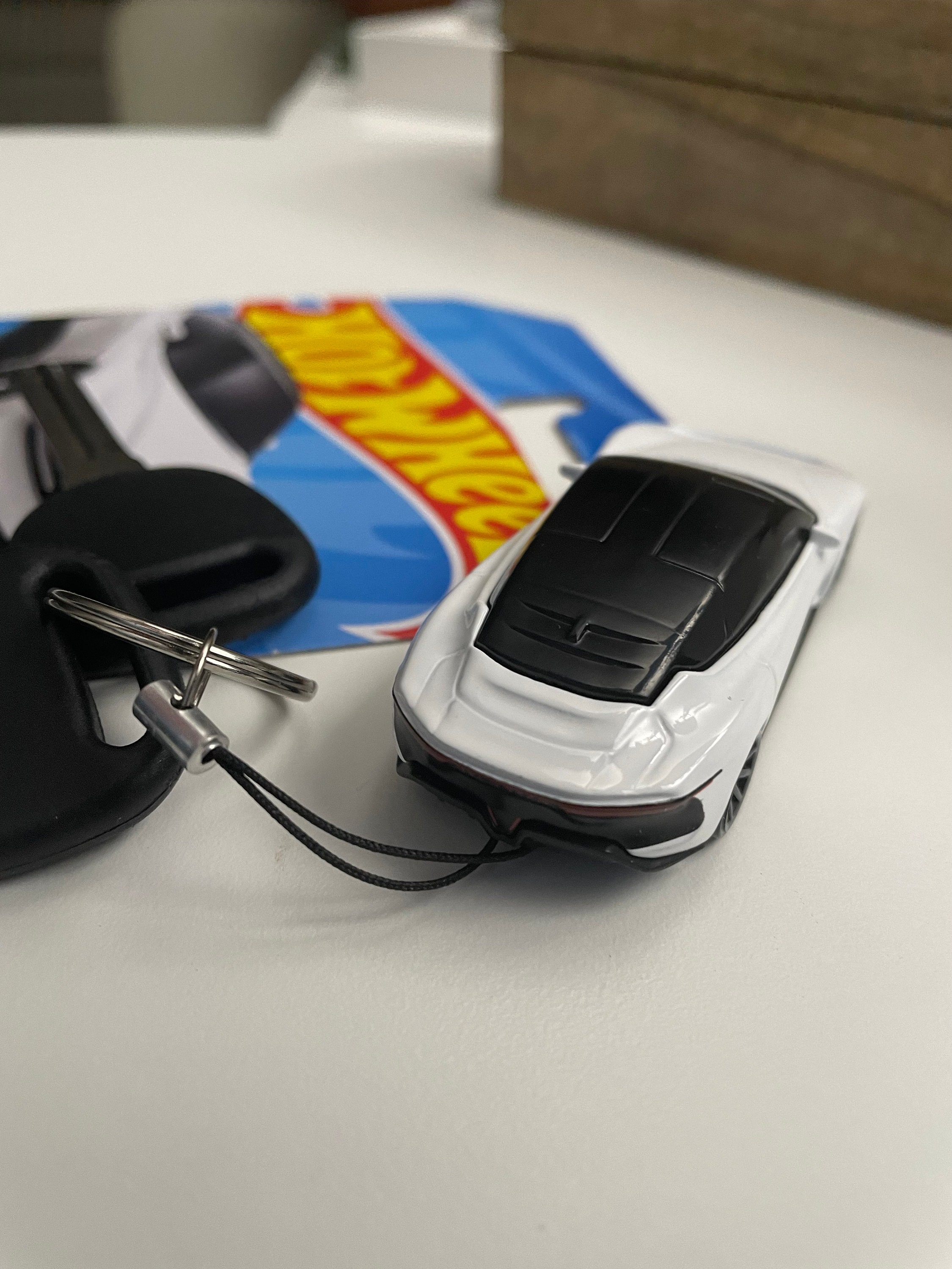 Key Chain With Rings- 1/64 Hot Wheels Delorean Alpha (HTB84-N7C5) - Etsy