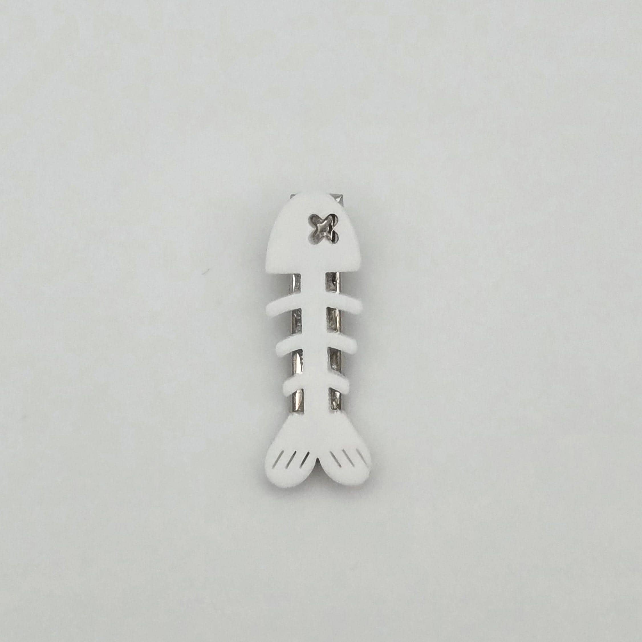 Teeny Fishbone Hair Clip