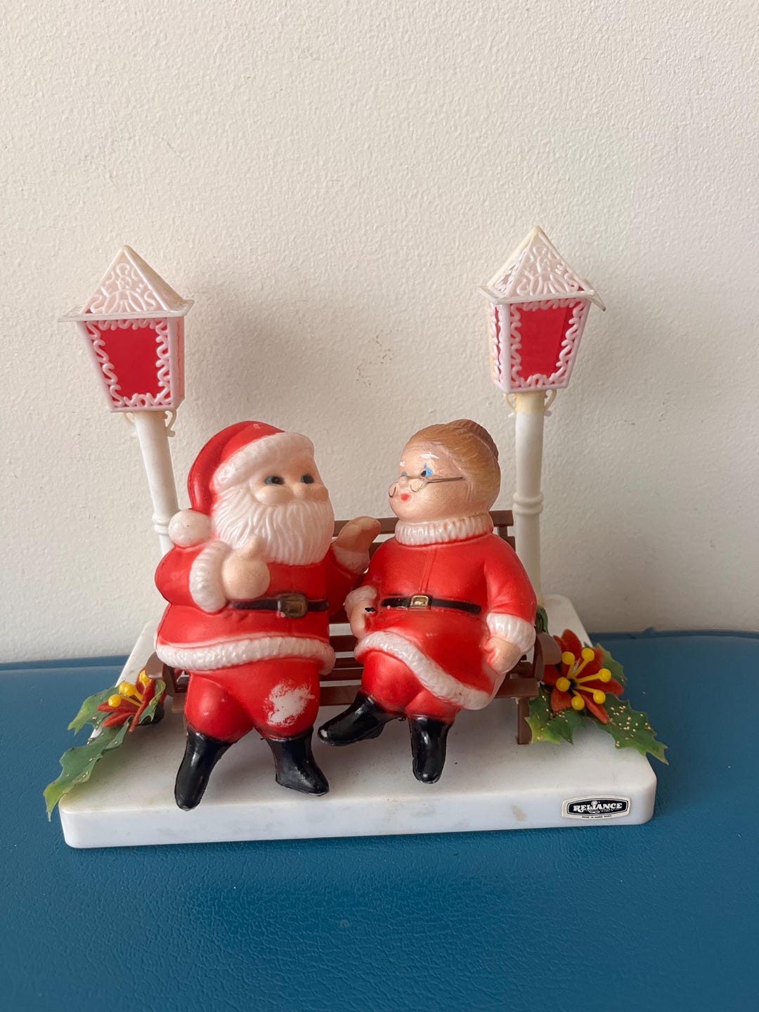 Vintage Mr and Mrs Claus Sitting on a Bench Cardholder Still in ...