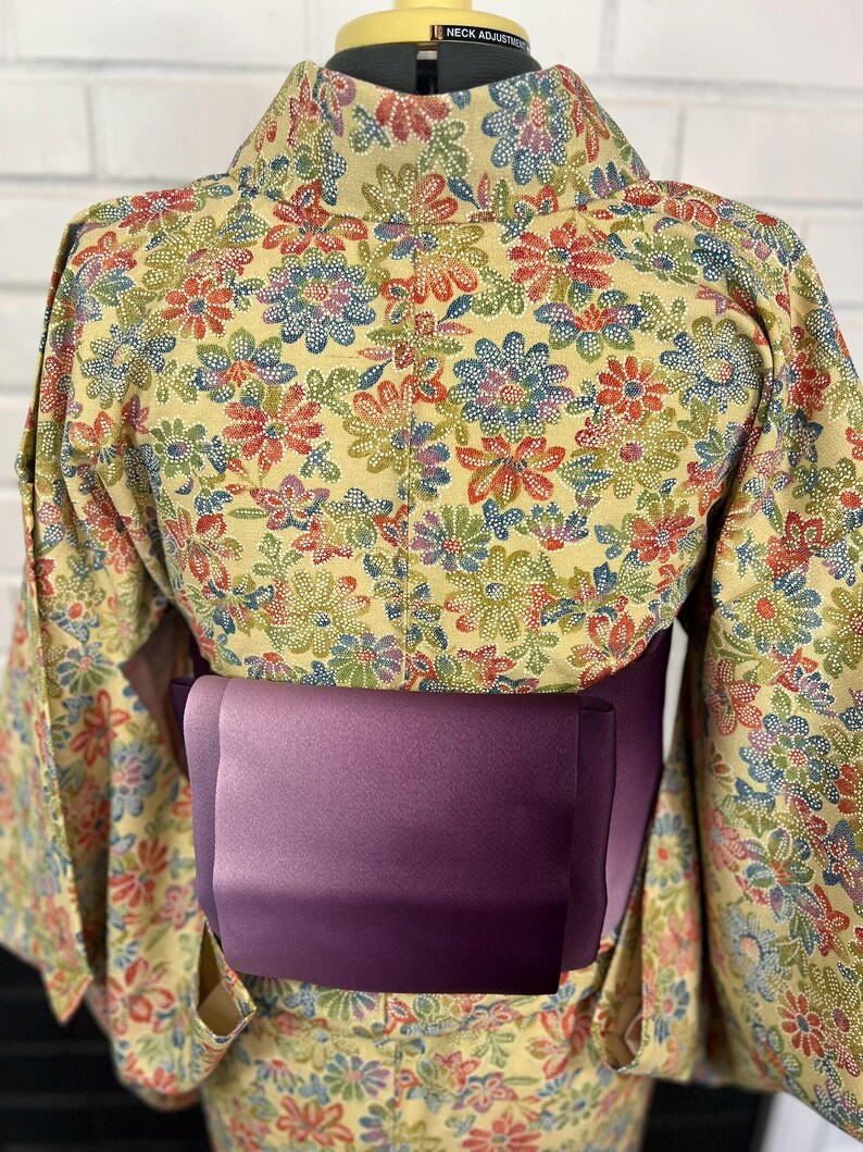 Vintage Japanese Hitoe (unlined) Kimono, Size: S-M, Cream Base With ...