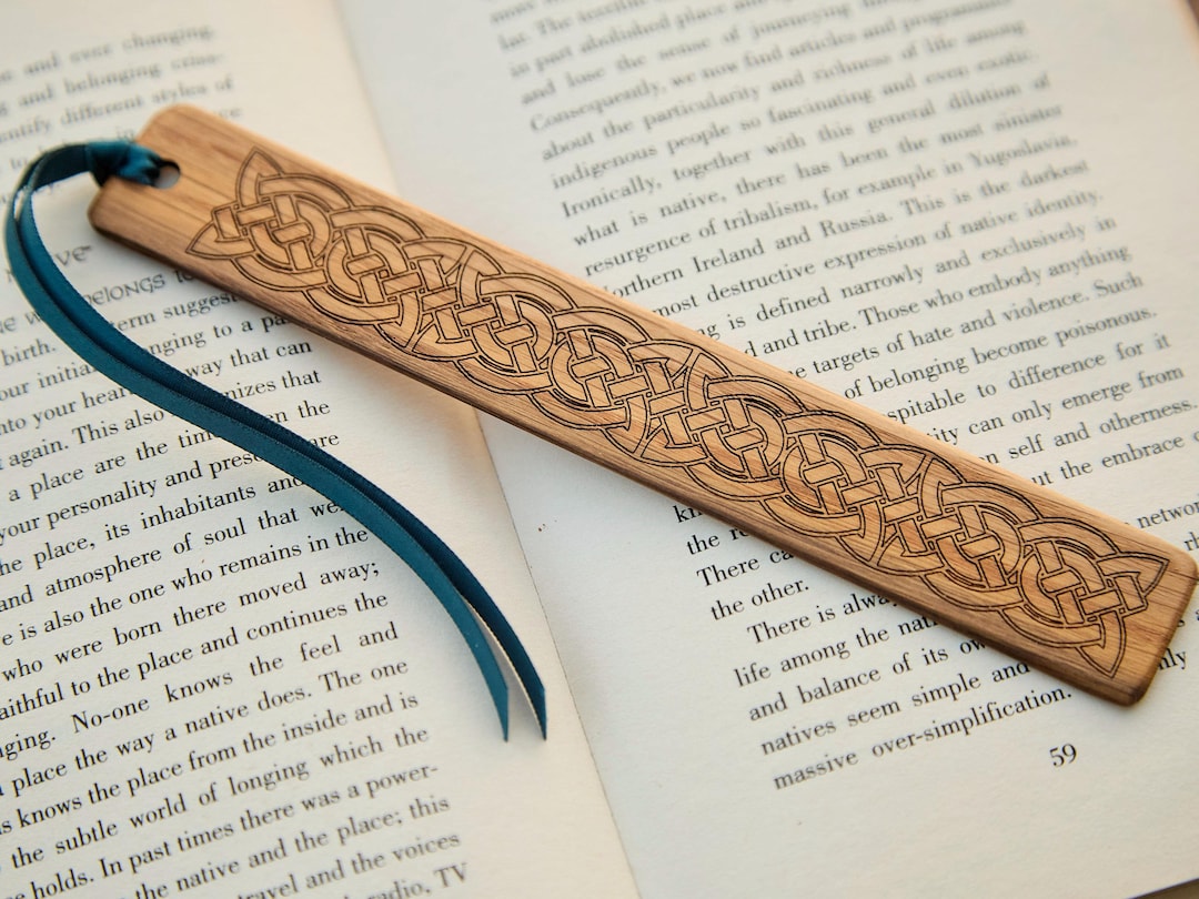 Celtic Knot Bookmark in Natural Oak Wood – Handmade Inspiring Celtic ...
