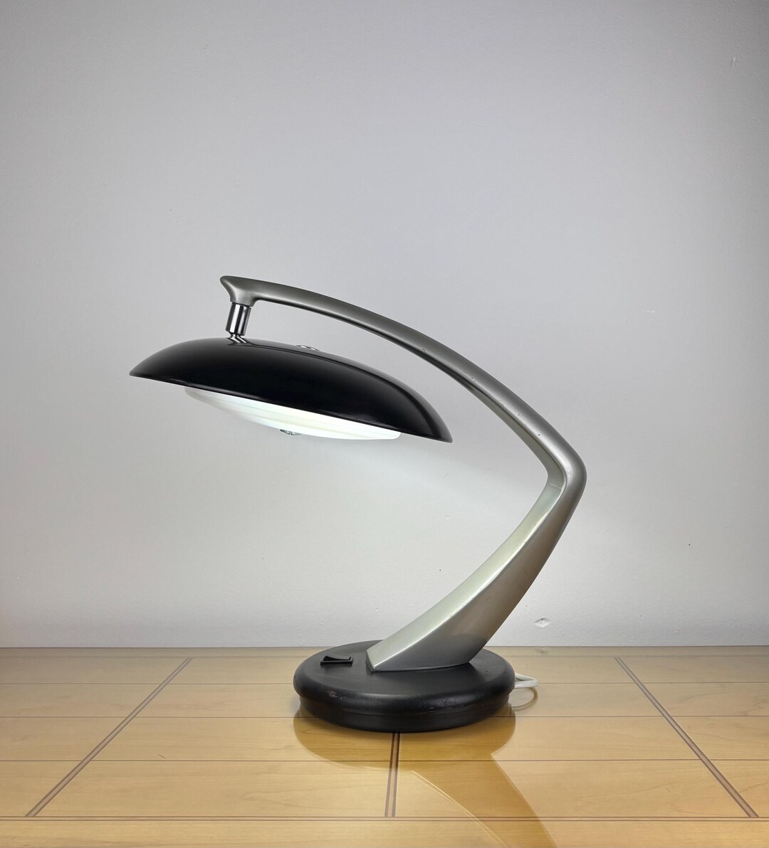 Brutalist Fase Boomerang 64 Table Lamp by Luis Pérez De La Oliva 1960s ...