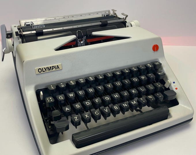 1974 Olympia SM9 Typewriter With Original Case in Classic White ...