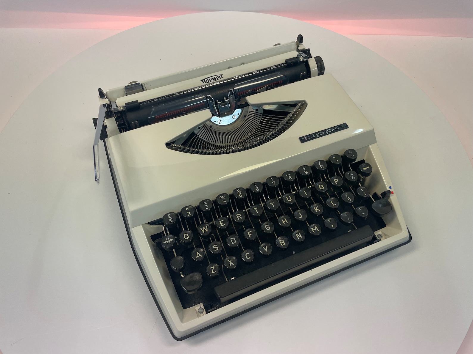 1970s Triumph Tippa, Retro Functional White Portable Typewriter, 70s ...
