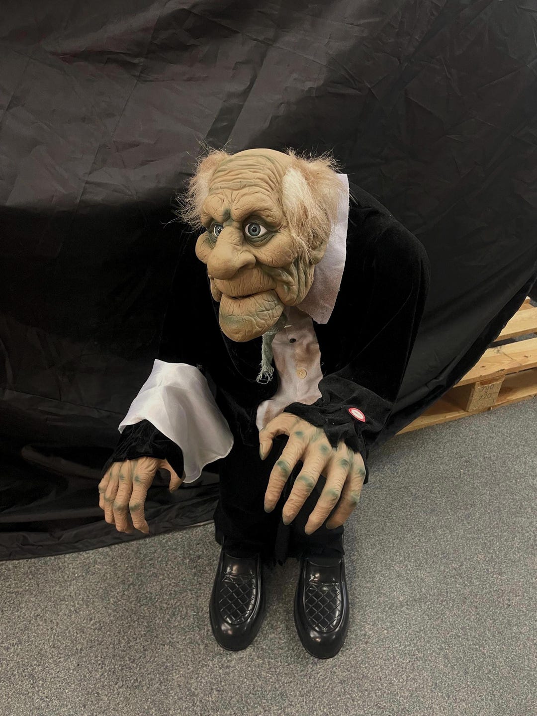 Pre-owned 70s Halloween Themed Dead Butler Decoration, Moving Speaking ...