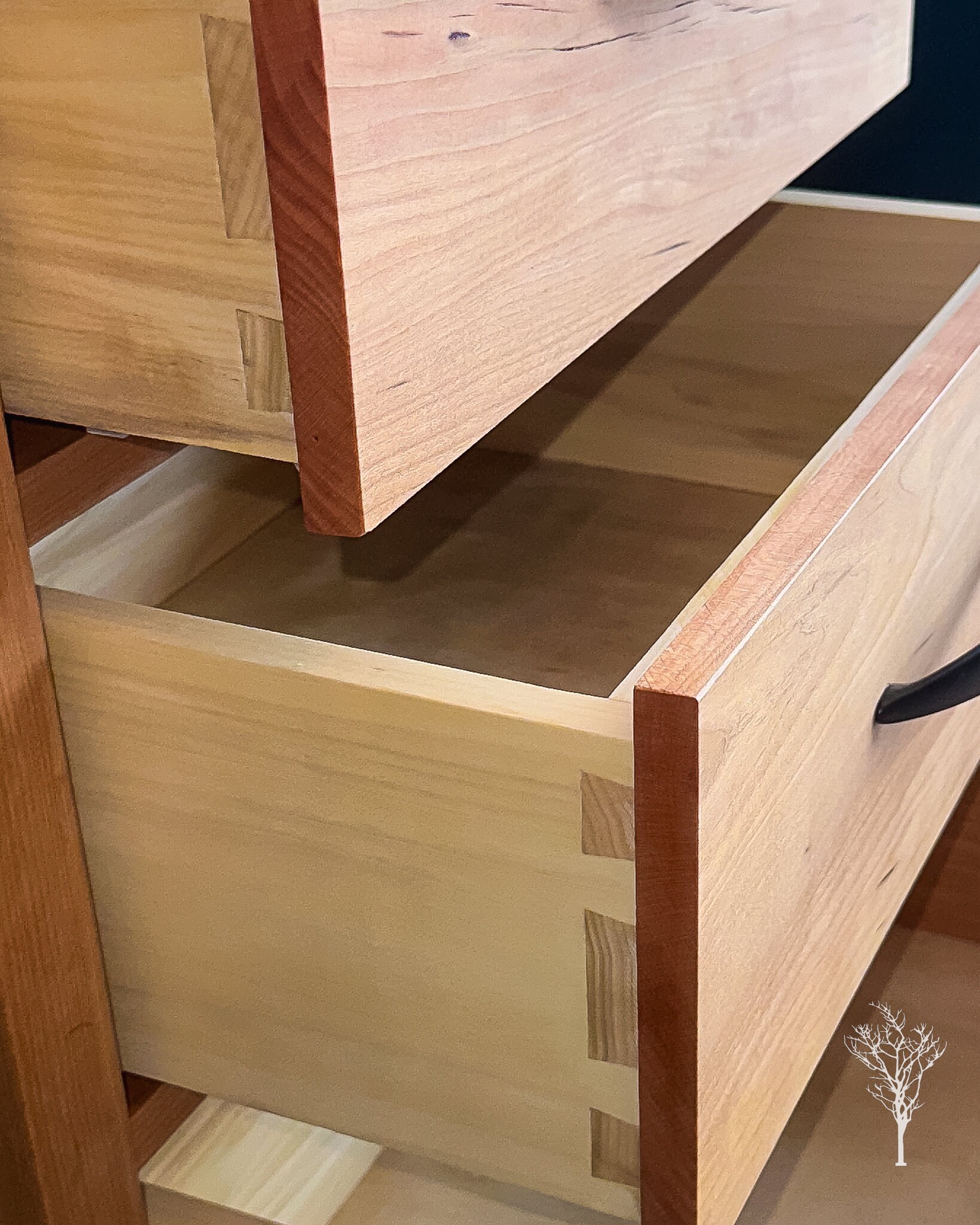 Shaker Nightstand Handcrafted 3-drawer Wooden Bedside Table, Elegant ...