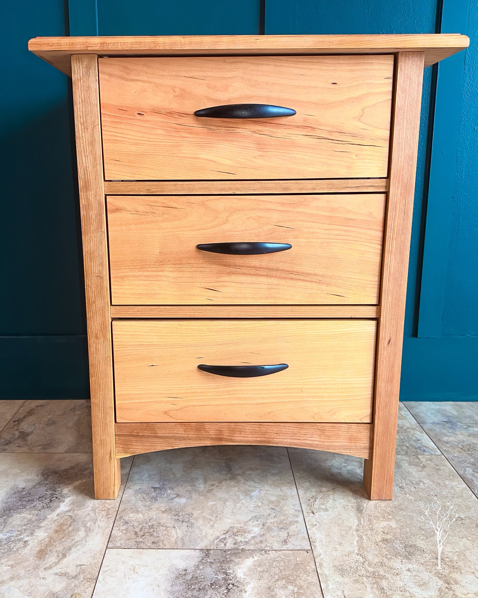 Shaker Nightstand Handcrafted 3-drawer Wooden Bedside Table, Elegant ...