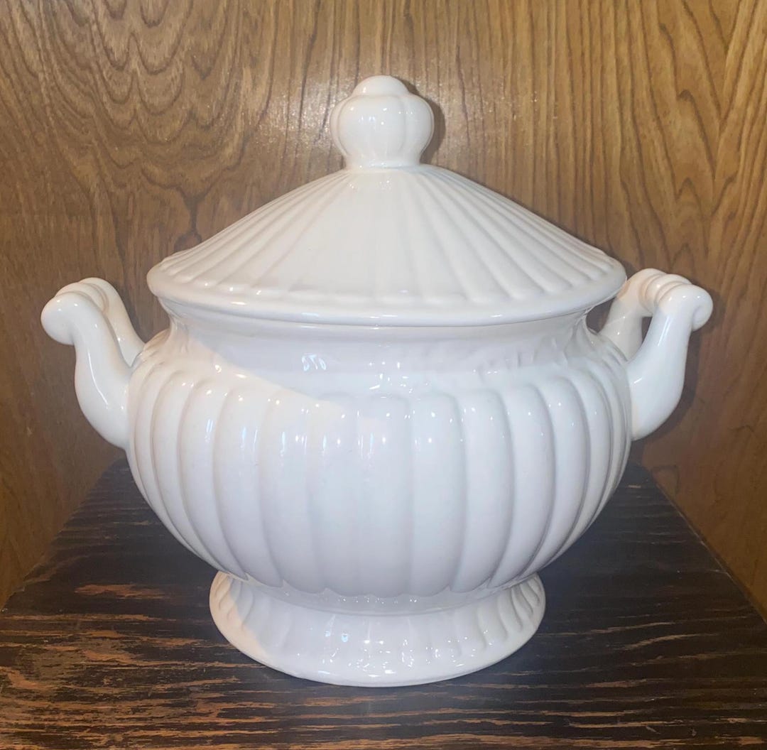 Vintage Himark Japan Ironstone (?) Pottery Soup Tureen White 2 Piece ... Vintage Himark Japan Ironstone (?) Pottery Soup Tureen White 2 Piece ...