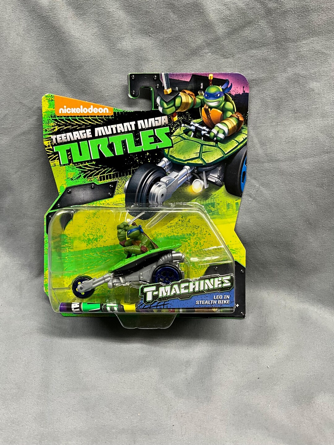 Nickelodeon Teenage Mutant Ninja Turtles T-machines Leo in Stealth Bike ...