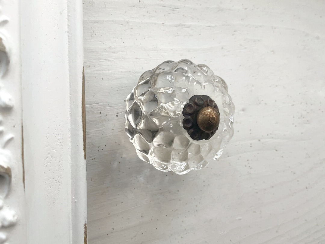 Scalloped Glass Drawer Knobs ,antique Brass Cabinet Knobs, Vintage ...