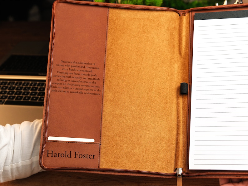 Personalized Leather Portfolio With Zipper, Refillable Portfolio ...
