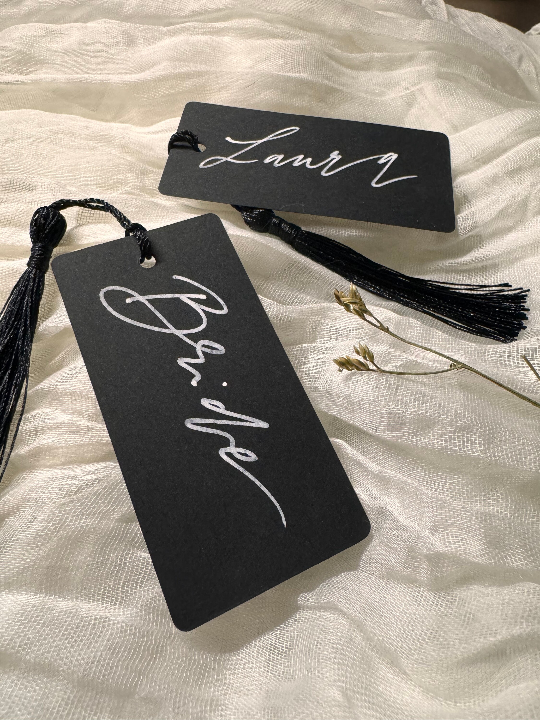 Handwritten Place Names / Name Tags for Weddings and Parties Minimalist ...
