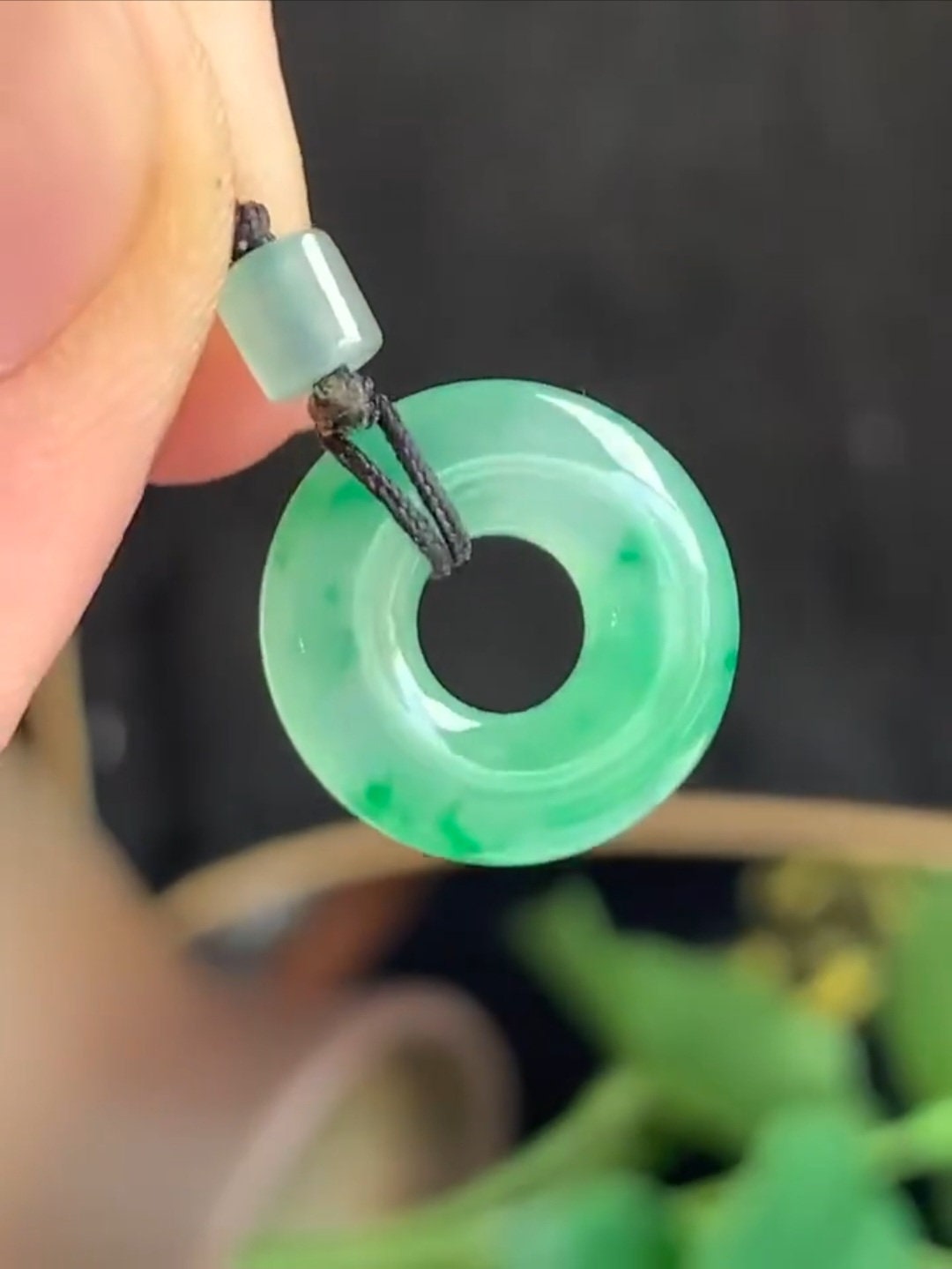 Beautiful Authentic Burmese Icy Yang Green Jadeite Jade Chubby Donuts ...