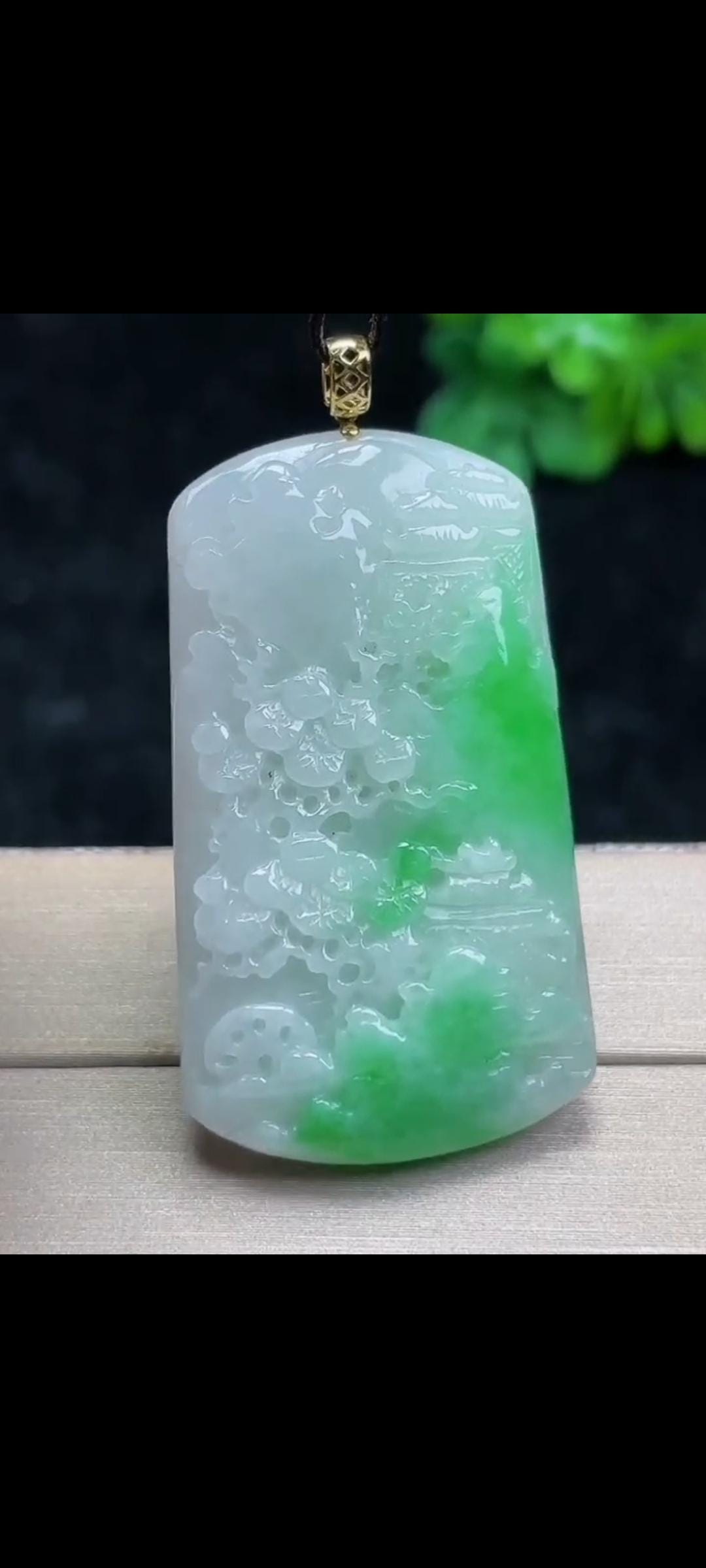 100% Myanmar Natural Jadeite Jade Perfect 18k Gold Inlaid With Green ...