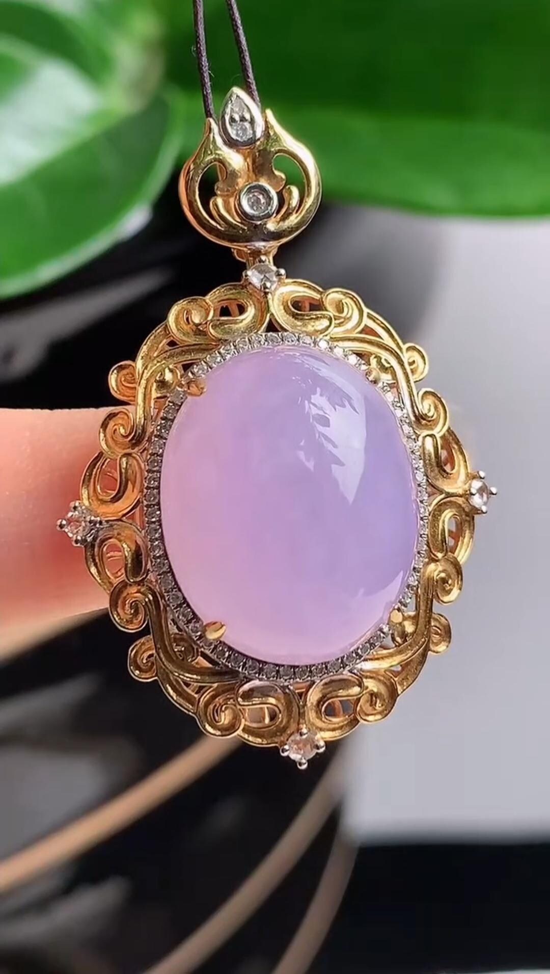 18K Gold Diamond Burmese Jadeite Pendant: Lavender Purple Egg-shaped - Etsy