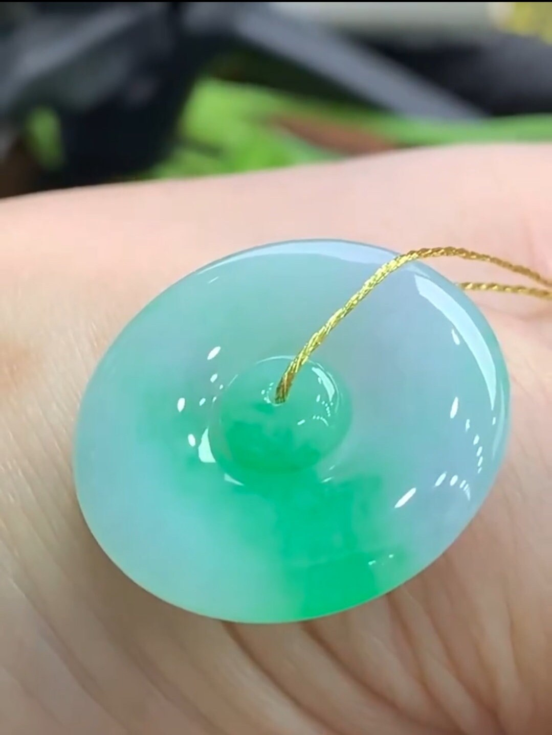 Beautiful Translucent Authentic Burmese Icy Yang Green Jadeite Jade ...