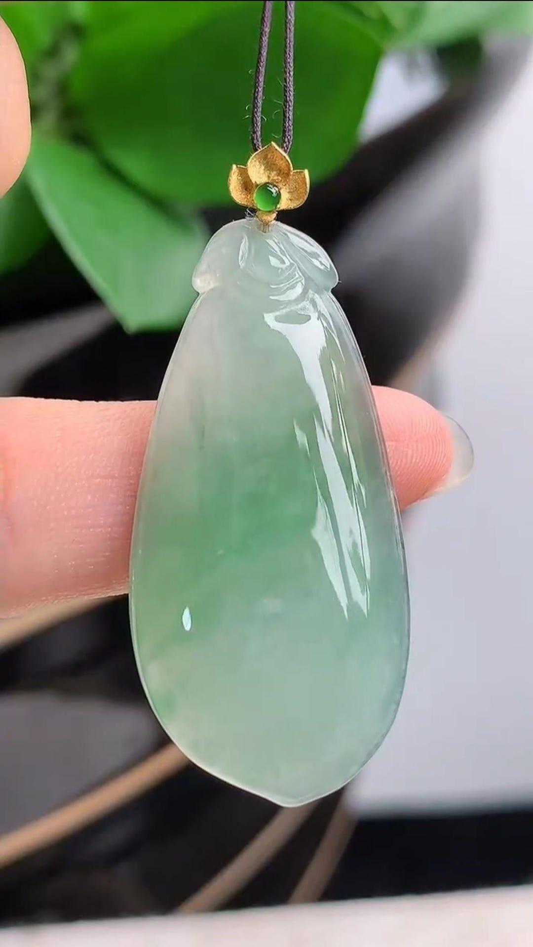 100% Cerified Authentic Burmese 18k Gold Buckle Jadeite Jade Clear ...