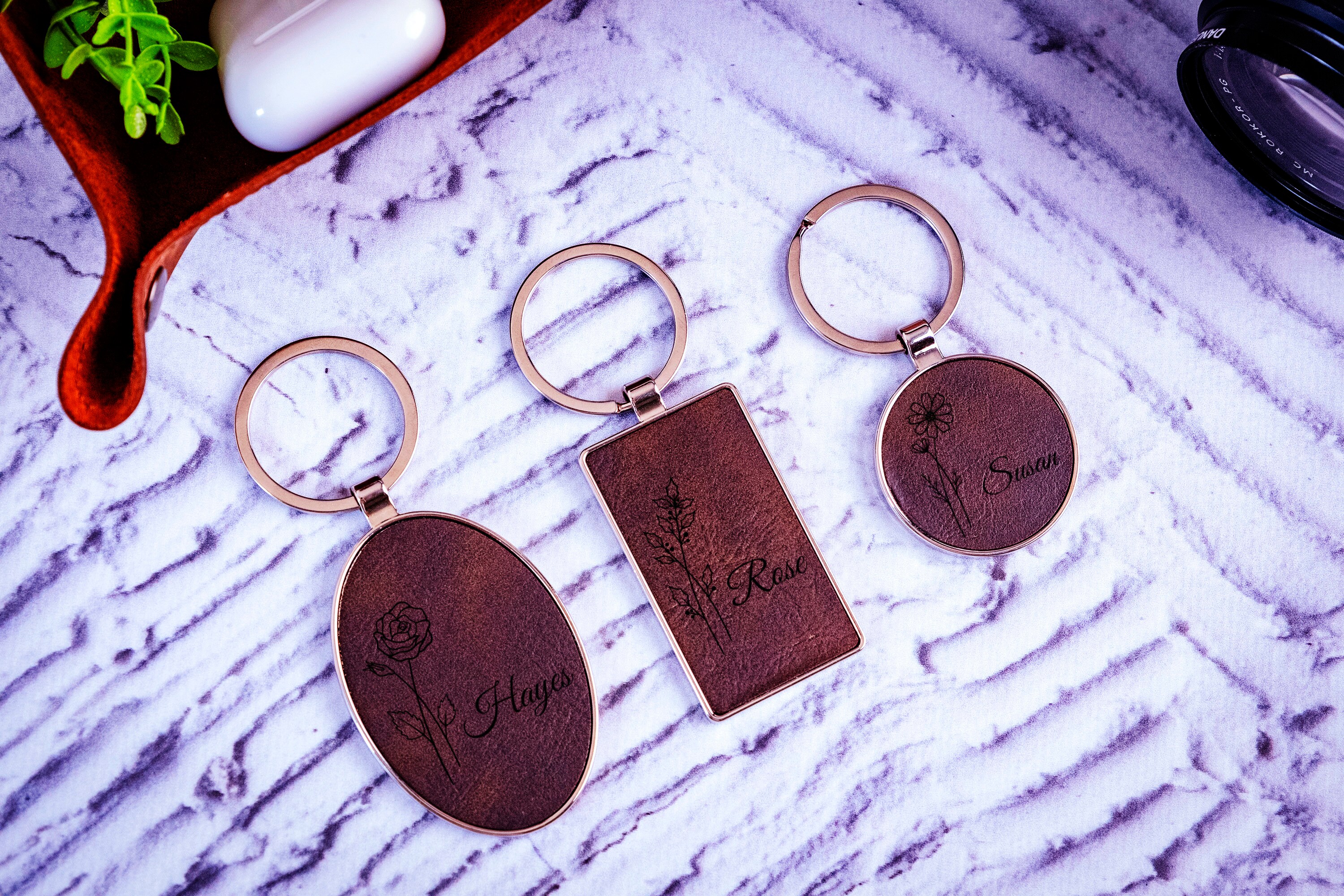 Personalized Birth Flower Keychain, Oval Keychain, Custom Flower ...
