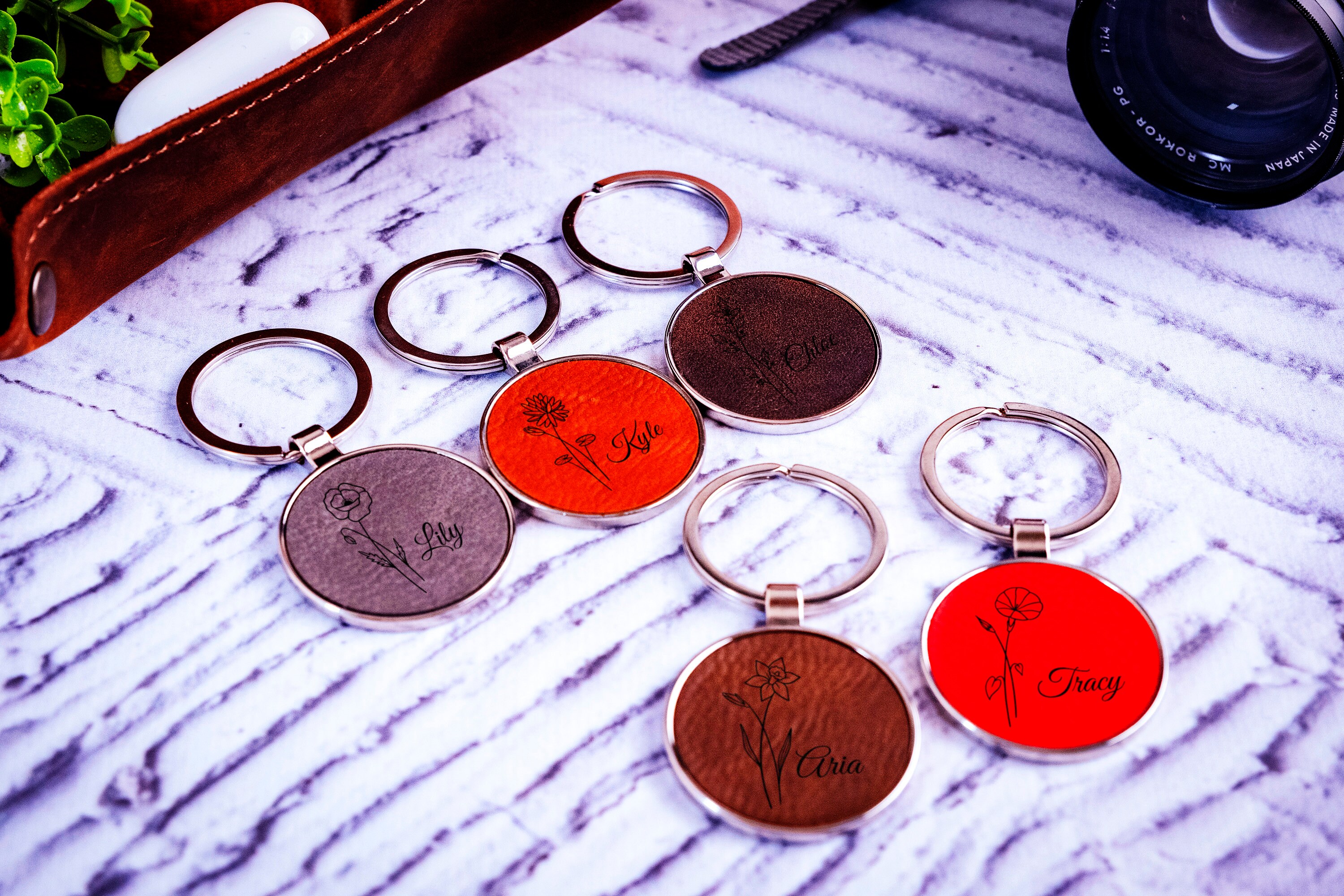 Personalized Birth Flower Keychain, Oval Keychain, Custom Flower ...