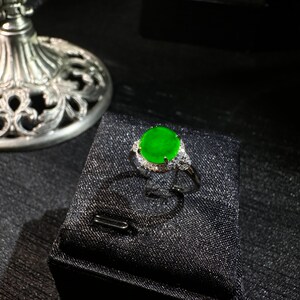 Pure Jade Diamond 18k White-gold Ring - Etsy